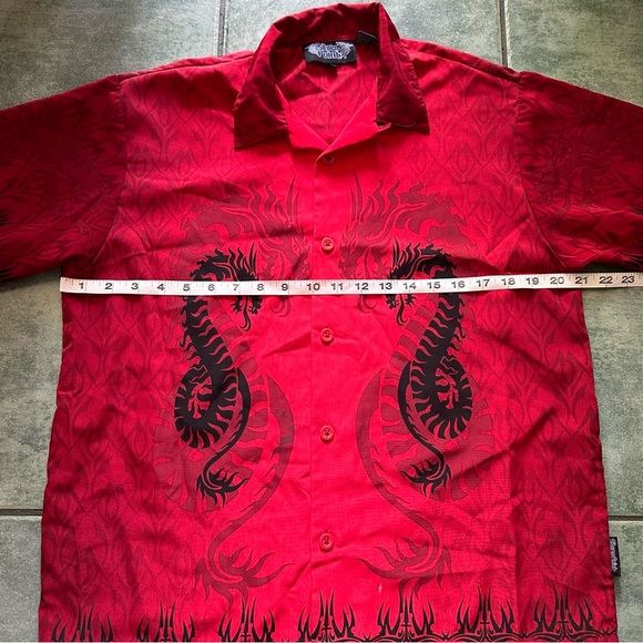 silver point | Shirts | Vtg Y2k 200s Bright Red Dragon Flame Print Guy ...